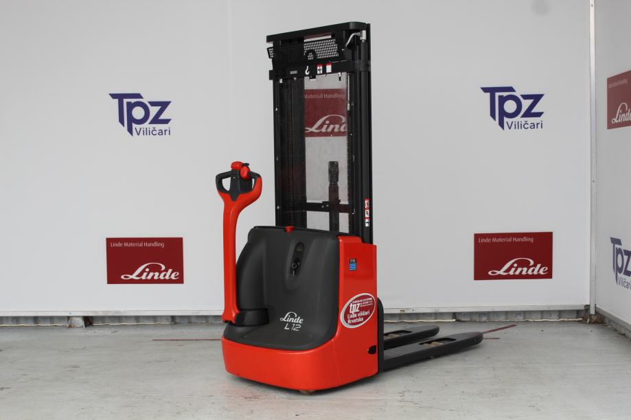 Visokopodizni viličar Linde L12, 1.200 kg, elektro - E0012T