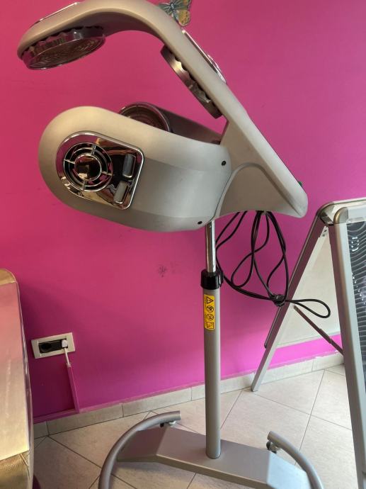 Prodajem Infrazon za kosu