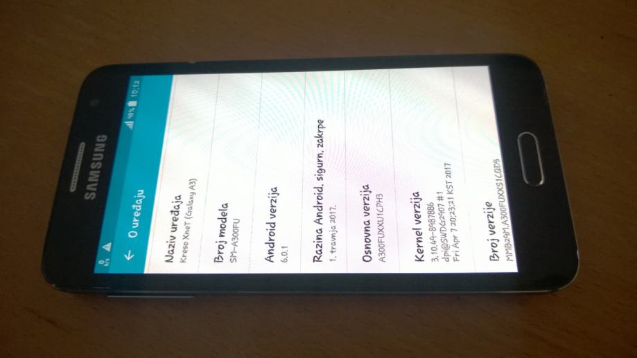 Samsung Galaxy A3 black