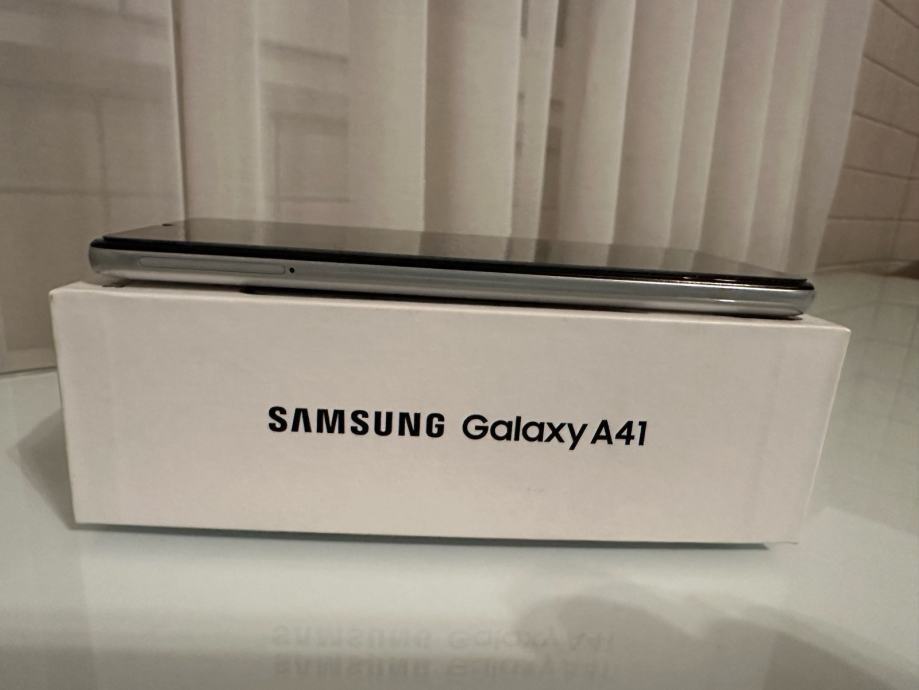 Samsung Galaxy A41 64GB Dual SIM plavi KAO NOV