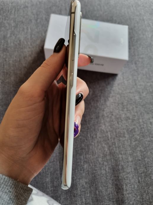 Samsung galaxy S20FE