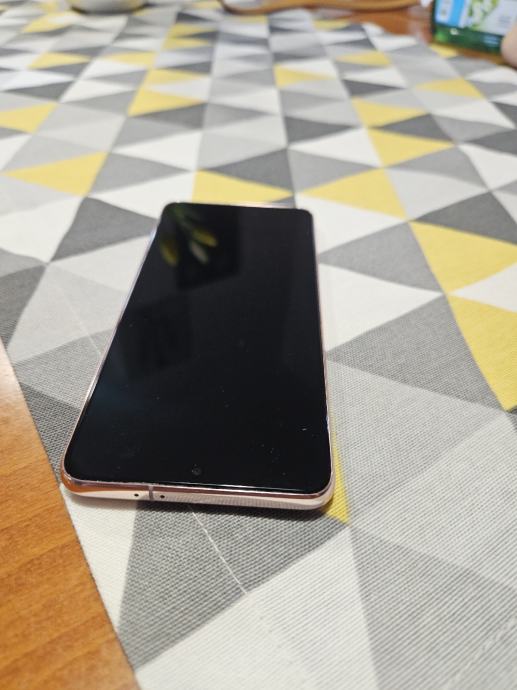 Samsung S21 rozi - Split