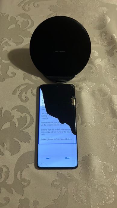 Samaung s 22 plus 5g - slomljen ekran