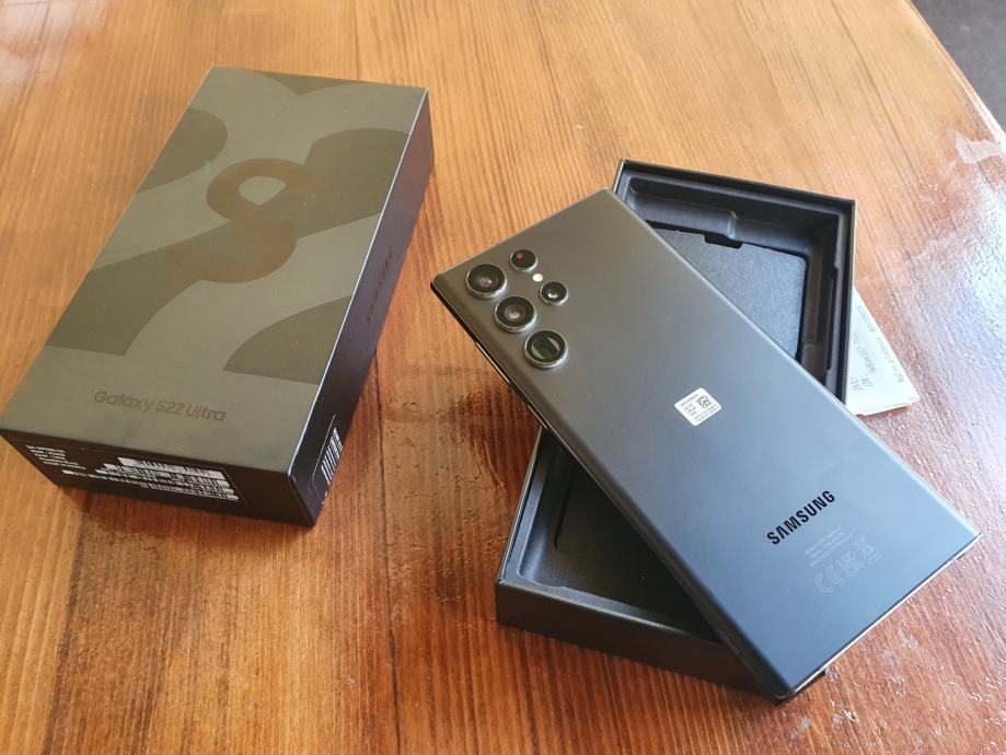 SAMSUNG GALAXY S22 ULTRA 5G 12 RAMA JACI MODEL 256 GB GARANCIJA 1 GOD