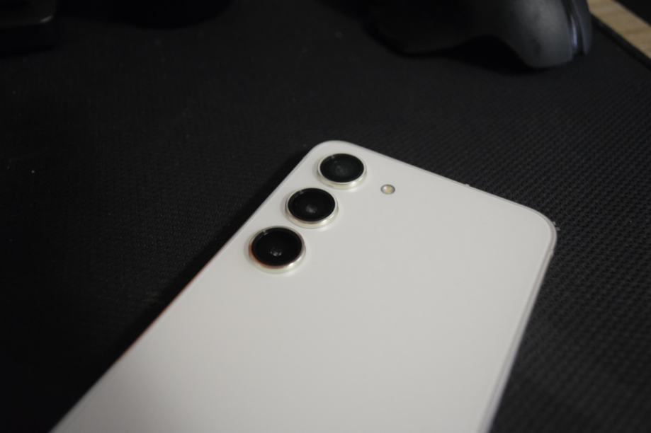 Samsung Galaxy S23 128gb - WHITE