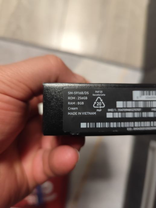 Samsung galaxy s23 plus 8/256gb sa orginal kutijom