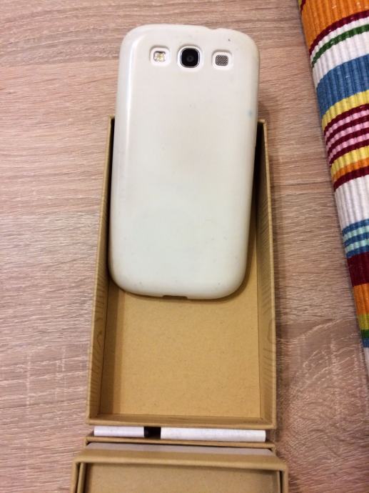 SAMSUNG Galaxy S3 GT-19300