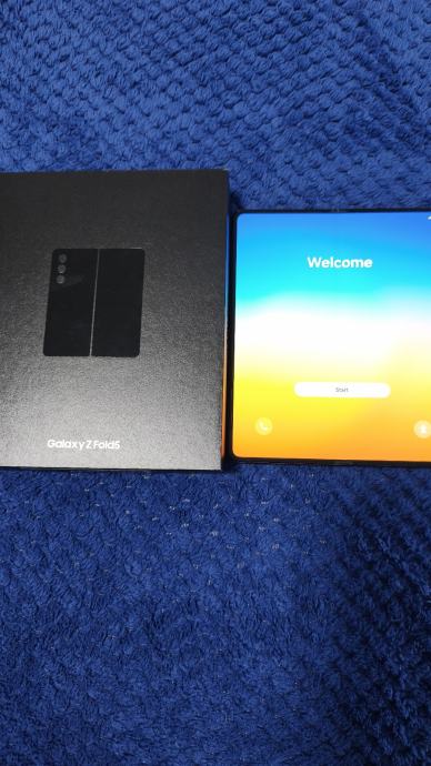 Samsung Galaxy Z Fold 5