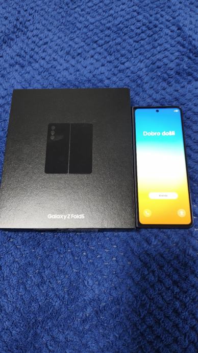Samsung Galaxy Z Fold 5