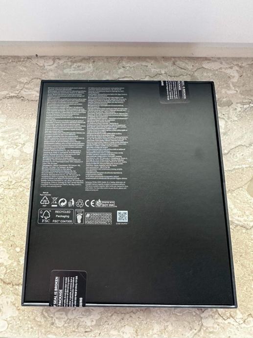 Samsung Galaxy Z Fold 4 512GB NOV, Zapakiran!