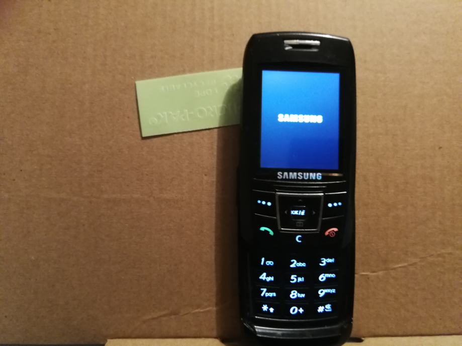 Samsung E250i u odličnom stanju na sve mreže,Black Edition,kao nov!!!!