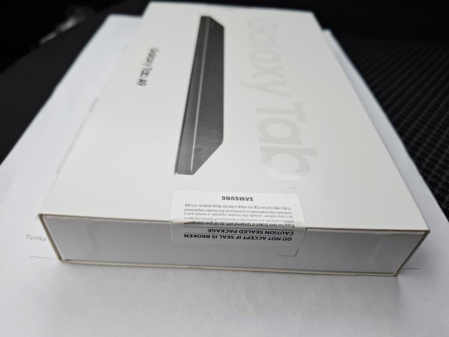 SAMSUNG GALAXY TAB A9 LTE 64GB ZAPAKIRANO NOVO