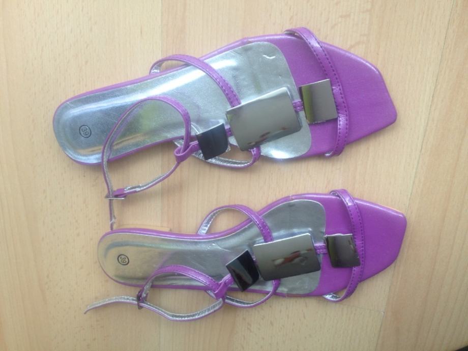 Ljubičaste sandale vel. 39