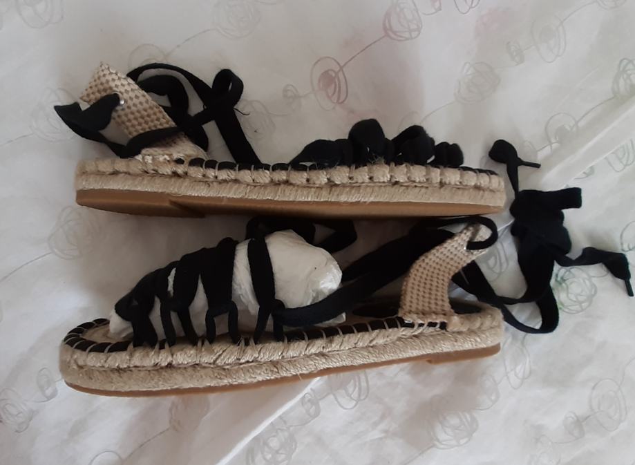 Mango nove Espadrile s vezicama