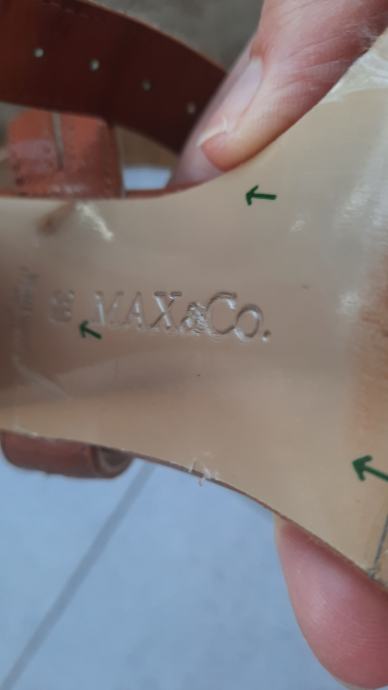 Max&Co sandale br.40