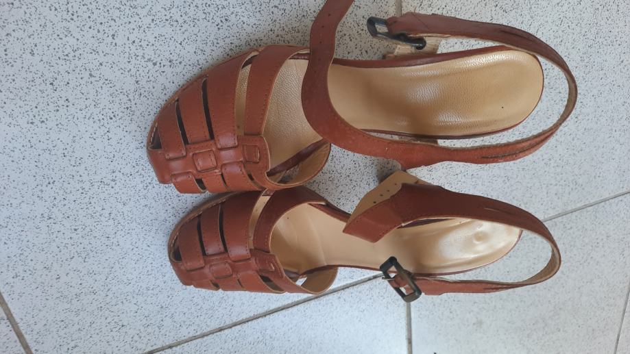 Max&Co sandale br.40