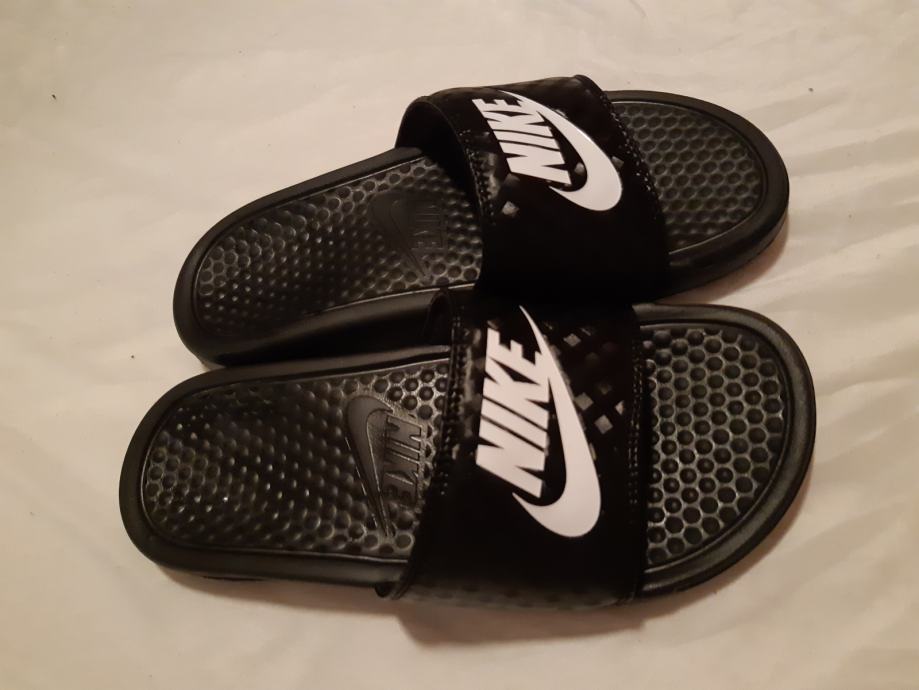 Nike Natikace