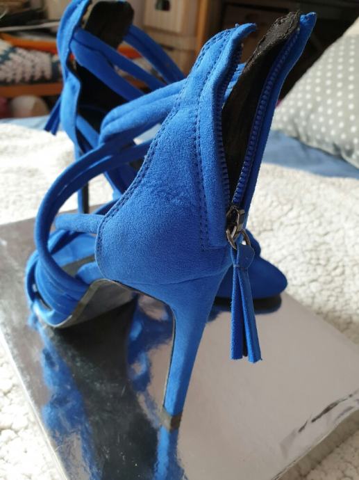 Zara plave sandale 36