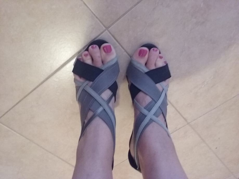 Ženske ljetne sandale na petu, broj 39