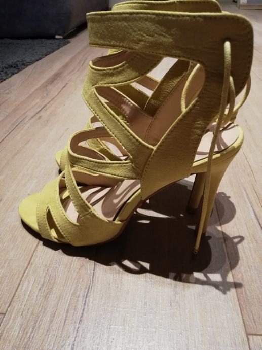 Žute sandale na petu