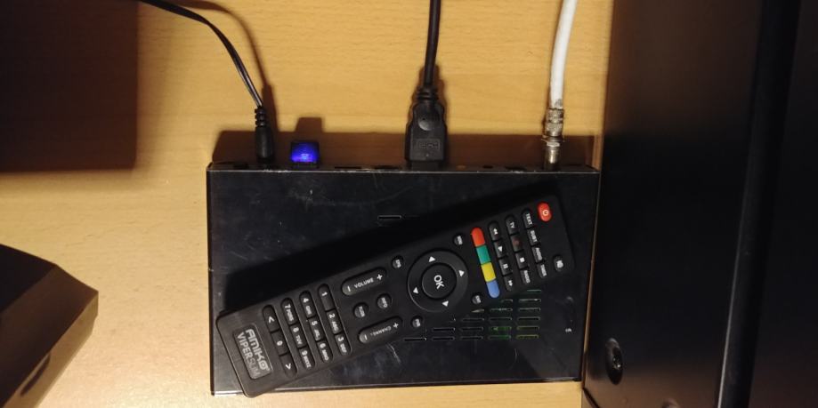 Amiko Viper Slim , full HD enigma2 satelitski receiver