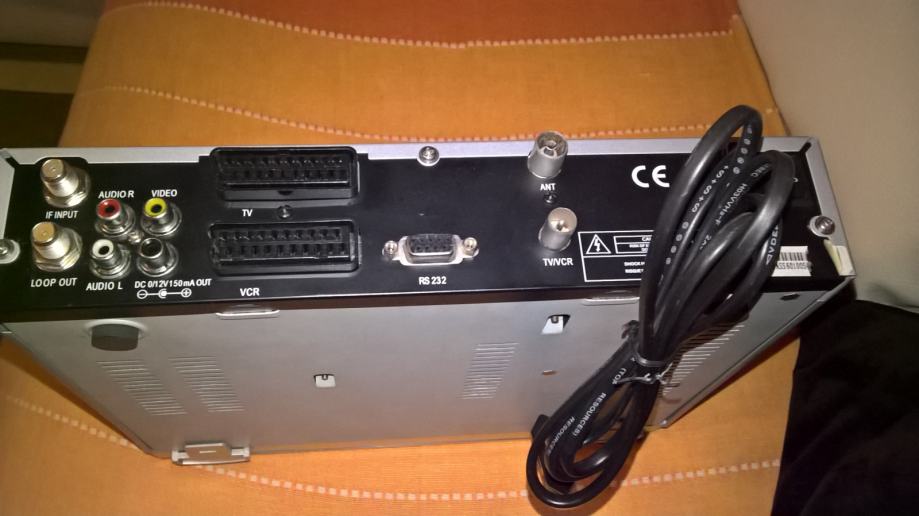 Satelitski digitalni receiver Victory - RI