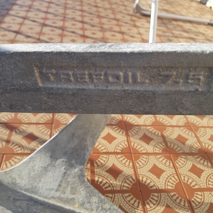 Sidro bruce trefoil 7,5 kg sa lancem i konopom