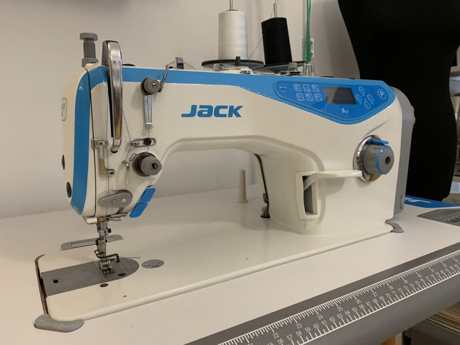 Šivaća mašina JACK A4 COMPUTERIZED LOCKSTITCH