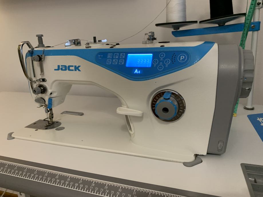 Šivaća mašina JACK A4 COMPUTERIZED LOCKSTITCH