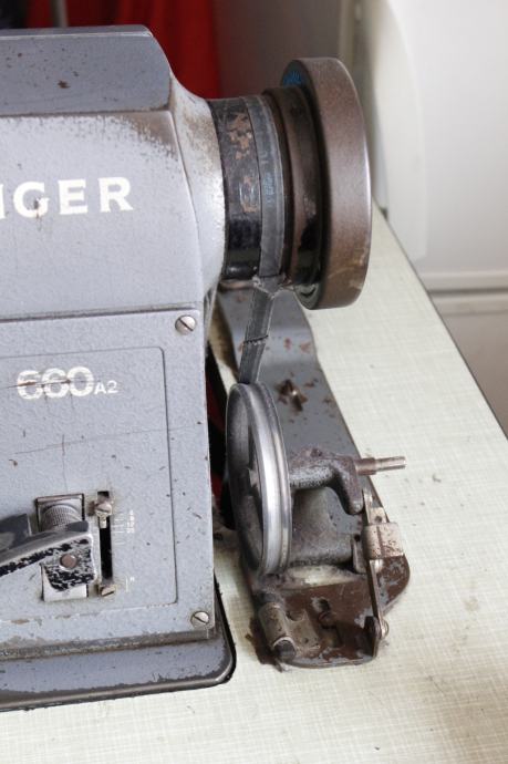 Singer 660 A2 šivača mašina (šteperica)