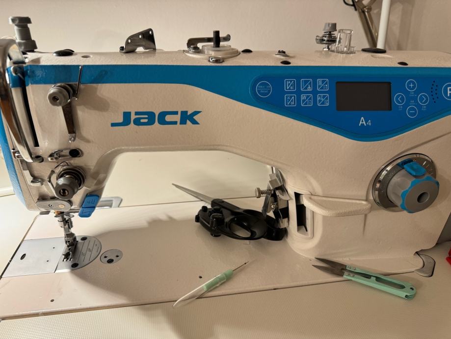 Šivaca masina Jack A4