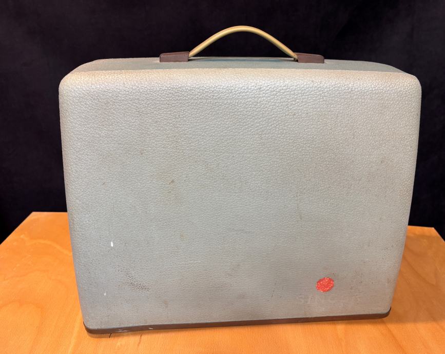 Šivaća mašina SINGER 327K – original, vrlo dobro očuvana