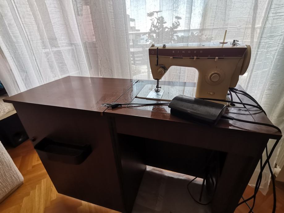 šivaća mašina SINGER 368 s ormarićem, POKLANJAM