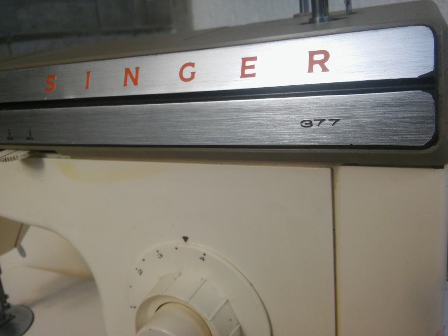 Šivaća mašina Singer 377