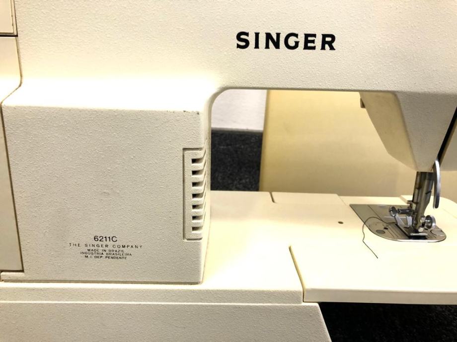 ŠIVAĆA MAŠINA SINGER - SAMBA 2 (6211c). R1 RATE!