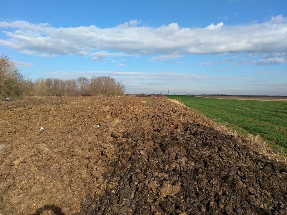 STAJNJAK GOVEĐI SVJEŽI