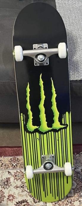Monster Energy skateboard