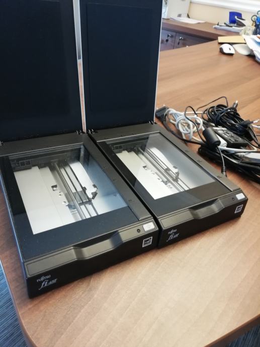 FUJITSU fi - 65F plošni skener za osobne dokumente - RABLJENO