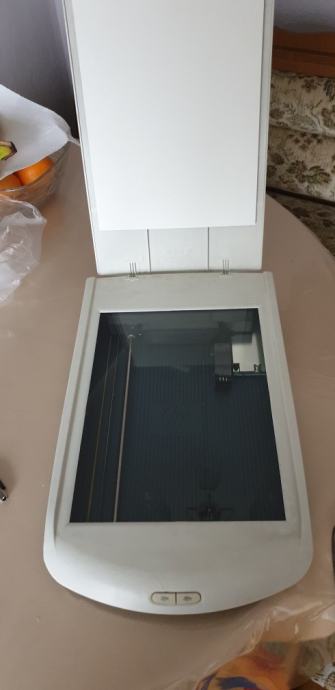 Prodajem Skener HP deskjet 2400