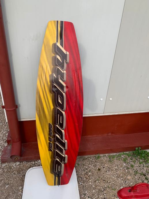 Wake board Hyperlite Revelation 142 - daska za vodu