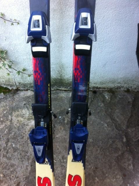 ELAN 160 cm s vezovima, štapovima,torbom, pancerice