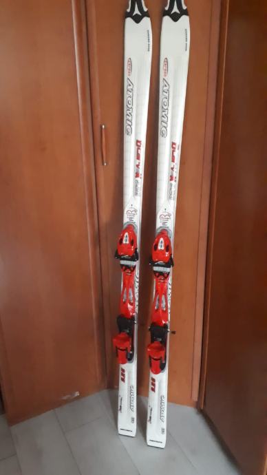 Skije Atomic 160cm