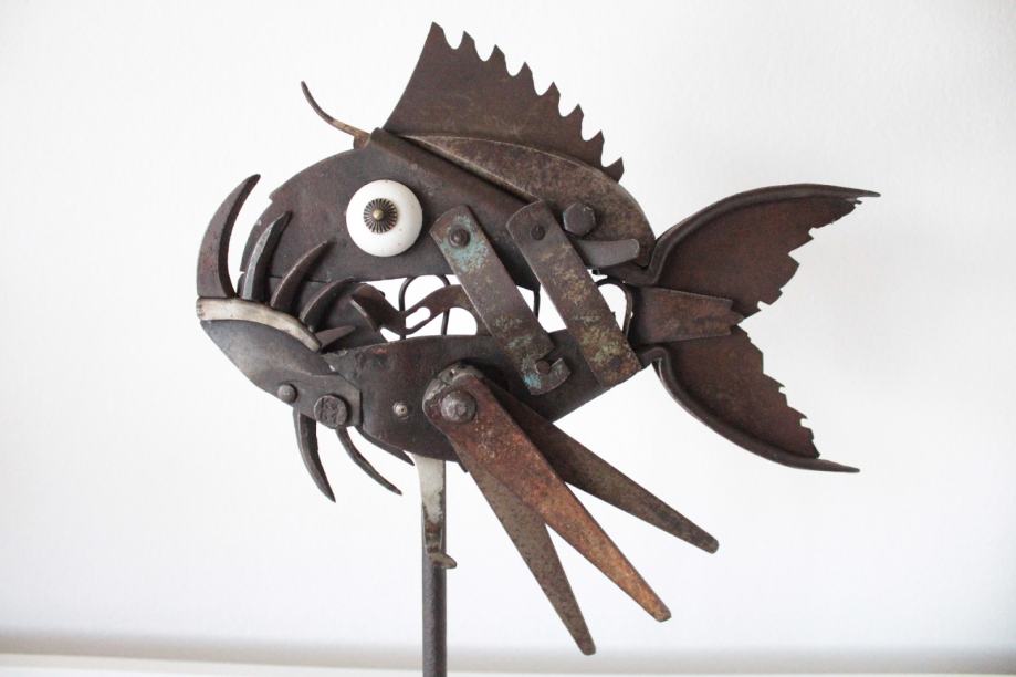 Metal art skulptura riba Angler fish