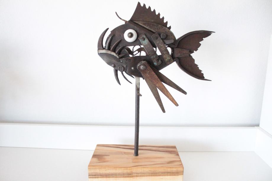 Metal art skulptura riba Angler fish