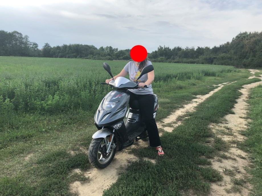 ADLY Noble 49 cm3 - samo 4500 km, 2008 god.