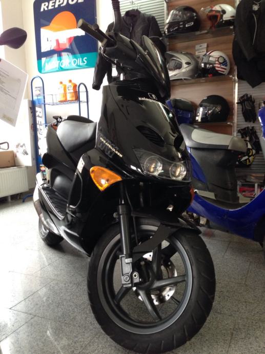 Aprilia SR50, 2002 god.