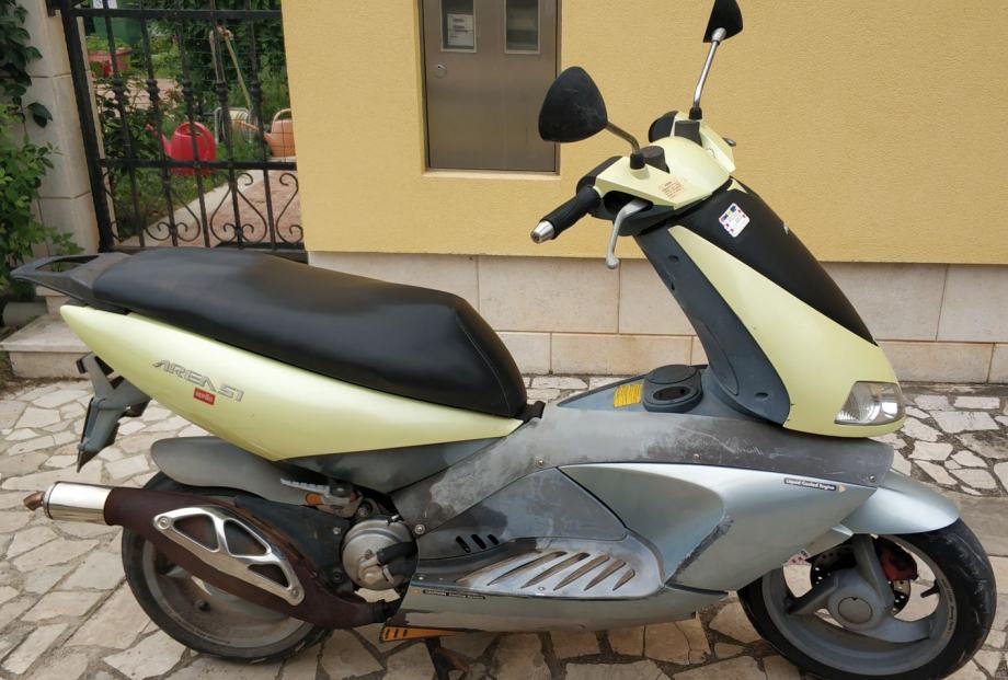 Aprilia Area 51 49 cm3, 1998 god.