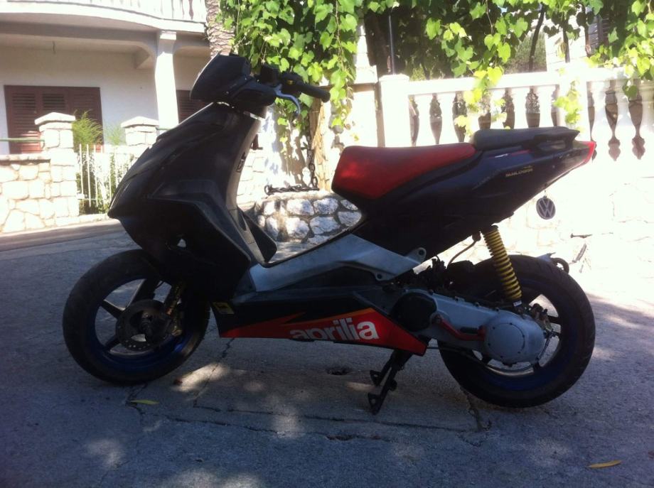 Aprilia SR 50 (70) 70 cm3, 2008 god.