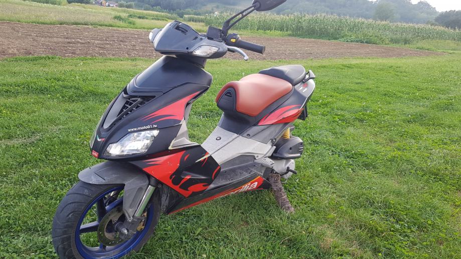 Aprilia Sr 50 kit 70, 2006 god.