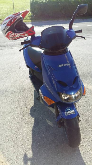 Aprilia SR 50 Sport, 2002 god.